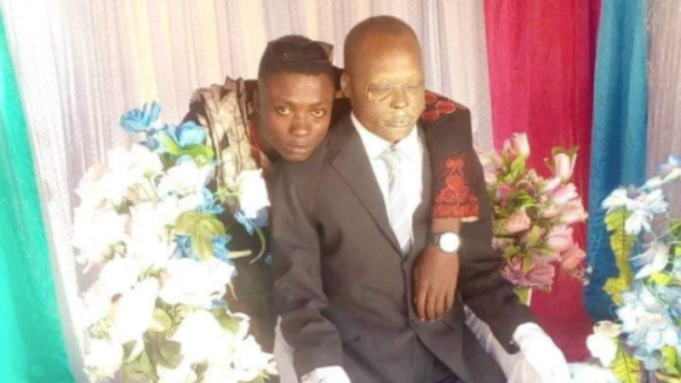 Weird: Man Poses For Some Pictures With His Dead Father – Accra Mail
